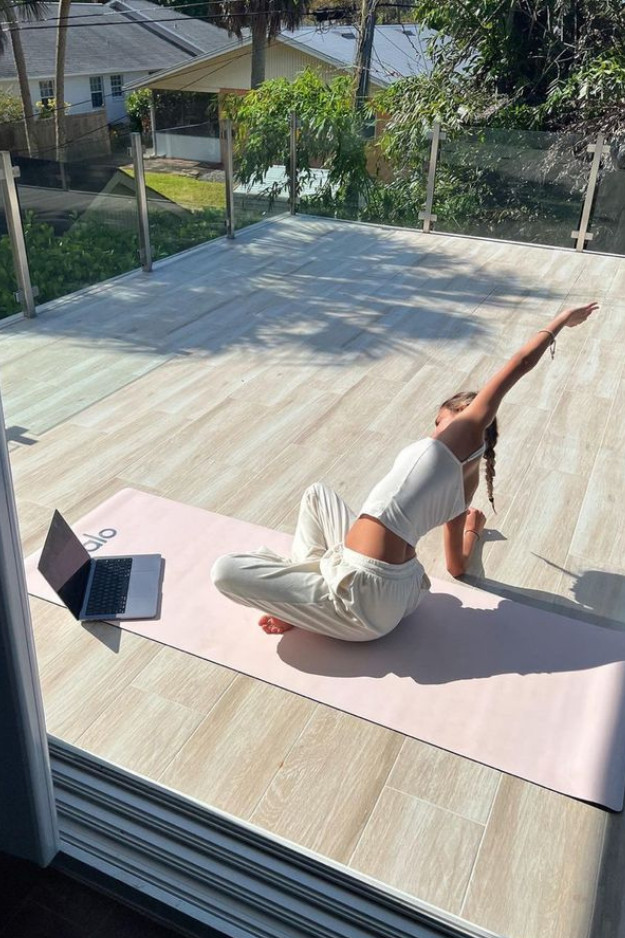 26 Best Monthly Reset Routine to Own your month like a boss!